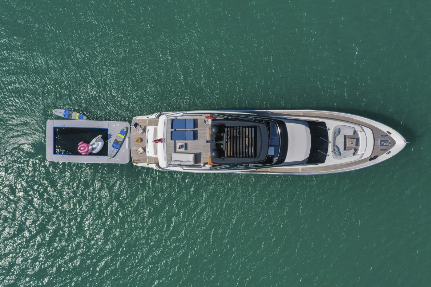 Simpson Yacht Charter | Luxury Yacht Charter Deals